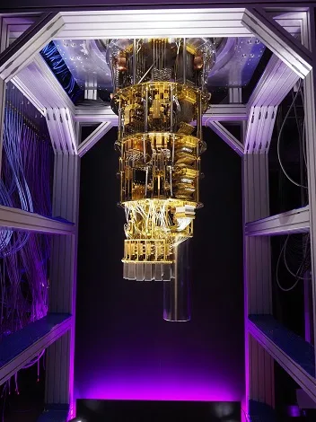 Fujitsu starts official development of plus-10,000 qubit ...